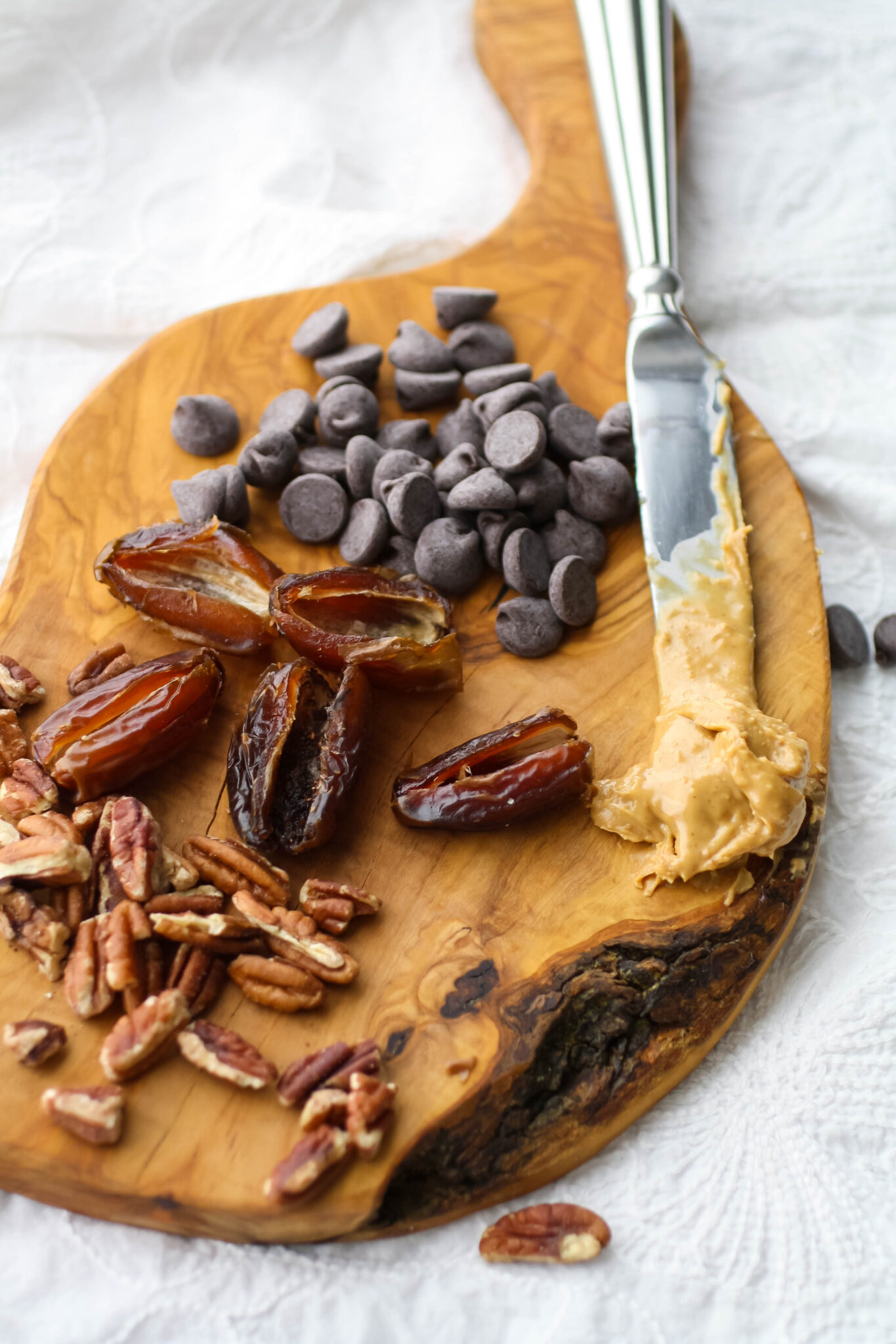 Easy Date “Snickers” Treats