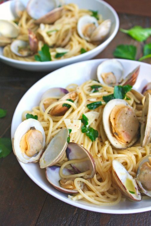 Spaghetti alle Vongole (Spaghetti with Clams)